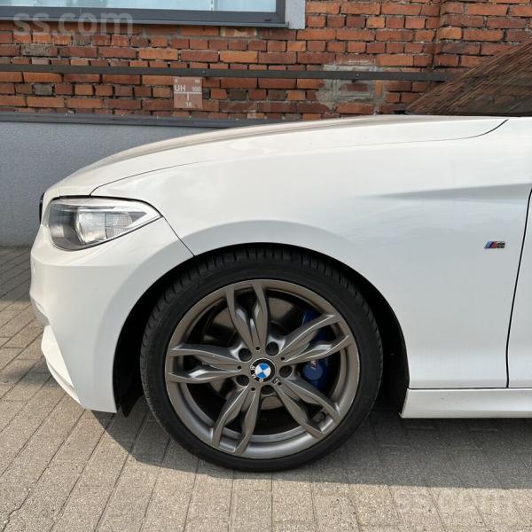 Белый БМВ M2 2014 в Рига, объемом двигателя 3.00 л и пробегом 163 тыс. км за 18600 €, фото 9 на AUTOMOTO.COM.LV