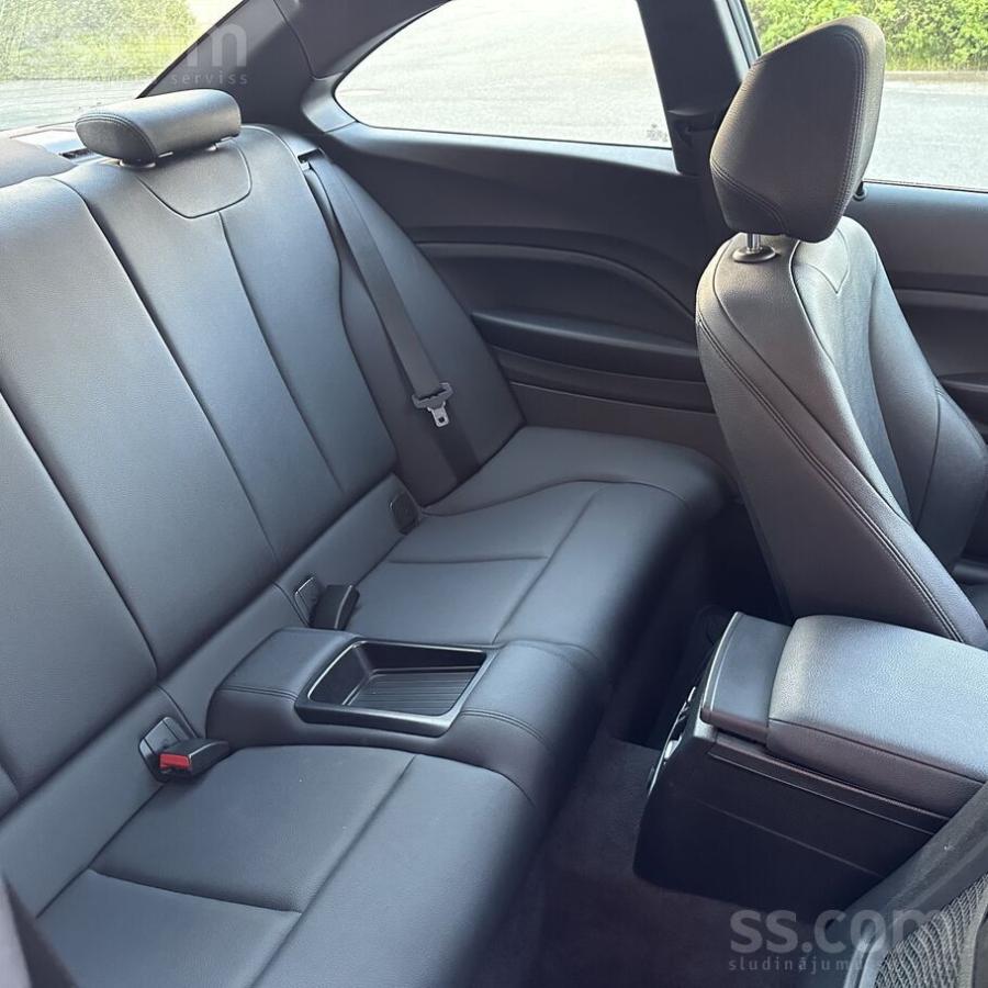 White BMW M2 2014 in Riga, with an engine capacity of 3.00 L and mileage of 163 thousand km for 18600 €, photo 21 on AUTOMOTO.COM.LV