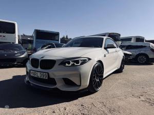 White BMW M2 2017 in Vilnius, with an engine capacity of 2.98 L and mileage of 90 thousand km for 33500 €, photo 4 on AUTOMOTO.COM.LV