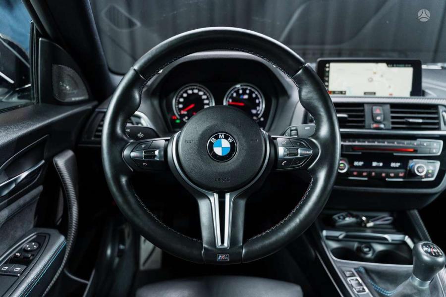 Белый БМВ M2 2018 в Вильнюс, объемом двигателя 2.99 л и пробегом 59 тыс. км за 33000 €, фото 20 на AUTOMOTO.COM.LV