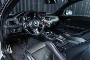 Белый БМВ M2 2020 в Вильнюс, объемом двигателя 3.00 л и пробегом 57 тыс. км за 43999 €, фото 20 на AUTOMOTO.COM.LV