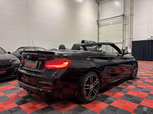 Черный БМВ m240i 2018 в Вильнюс, объемом двигателя 3.00 л и пробегом 142 тыс. км за 19990 €, фото 4 на AUTOMOTO.COM.LV