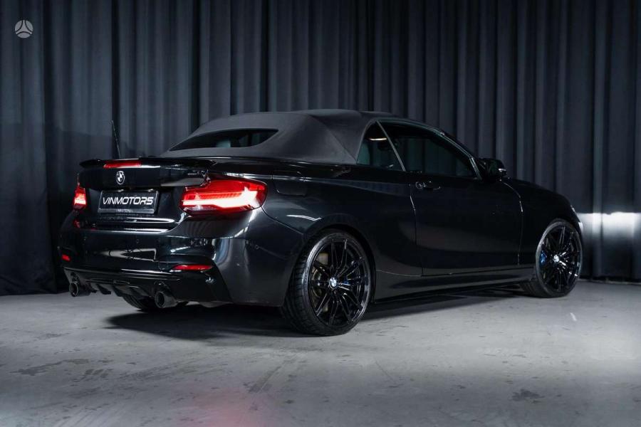 Черный БМВ m240i 2018 в Вильнюс, объемом двигателя 3.00 л и пробегом 131 тыс. км за 20999 €, фото 5 на AUTOMOTO.COM.LV
