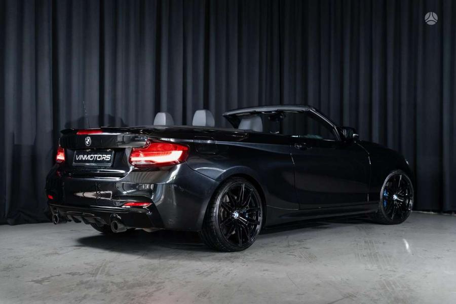 Черный БМВ m240i 2018 в Вильнюс, объемом двигателя 3.00 л и пробегом 131 тыс. км за 20999 €, фото 13 на AUTOMOTO.COM.LV