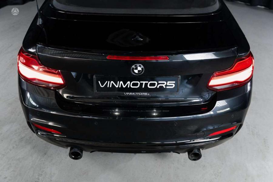 Черный БМВ m240i 2018 в Вильнюс, объемом двигателя 3.00 л и пробегом 131 тыс. км за 20999 €, фото 14 на AUTOMOTO.COM.LV