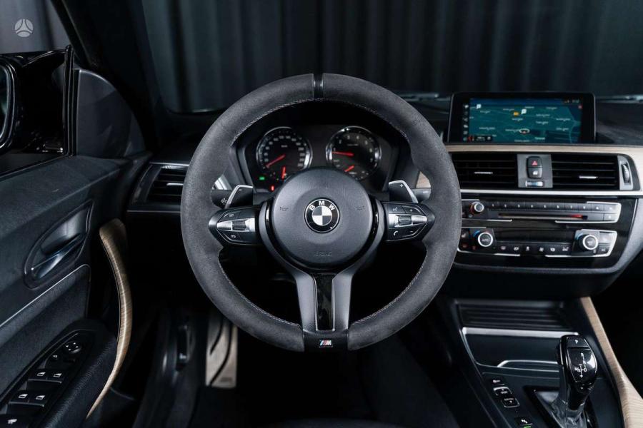 Черный БМВ m240i 2018 в Вильнюс, объемом двигателя 3.00 л и пробегом 131 тыс. км за 20999 €, фото 19 на AUTOMOTO.COM.LV