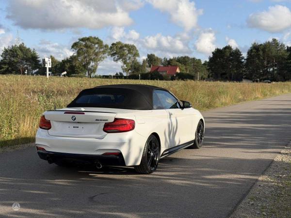 Белый БМВ m240i 2018 в Клайпеда, объемом двигателя 3.00 л и пробегом 40 тыс. км за 24000 €, фото 9 на AUTOMOTO.COM.LV