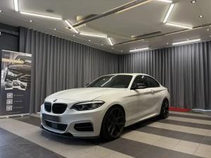 White BMW m240i 2019 in Marupe, with an engine capacity of 3.00 L and mileage of 167 thousand km for 26490 €, photo  on AUTOMOTO.COM.LV