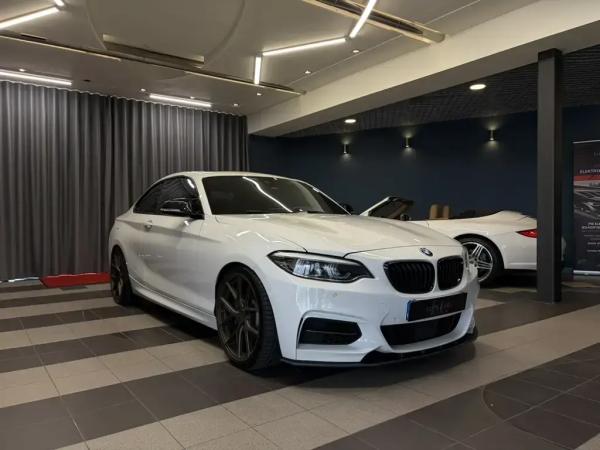 White BMW m240i 2019 in Marupe, with an engine capacity of 3.00 L and mileage of 167 thousand km for 26490 €, photo 3 on AUTOMOTO.COM.LV