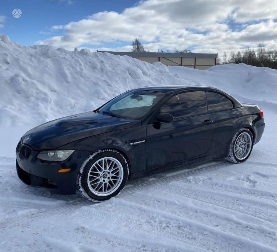 Black BMW M3 2008 in Plunge, with an engine capacity of 4.00 L and mileage of 165 thousand km for 15600 €, photo 1 on AUTOMOTO.COM.LV