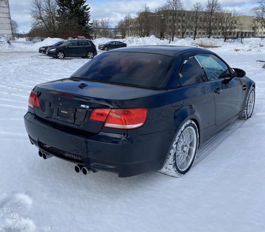 Black BMW M3 2008 in Plunge, with an engine capacity of 4.00 L and mileage of 165 thousand km for 15600 €, photo 4 on AUTOMOTO.COM.LV