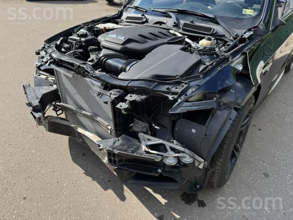Black BMW M3 2012 in Riga, with an engine capacity of 4.00 L and mileage of 163 thousand km for 14750 €, photo 6 on AUTOMOTO.COM.LV