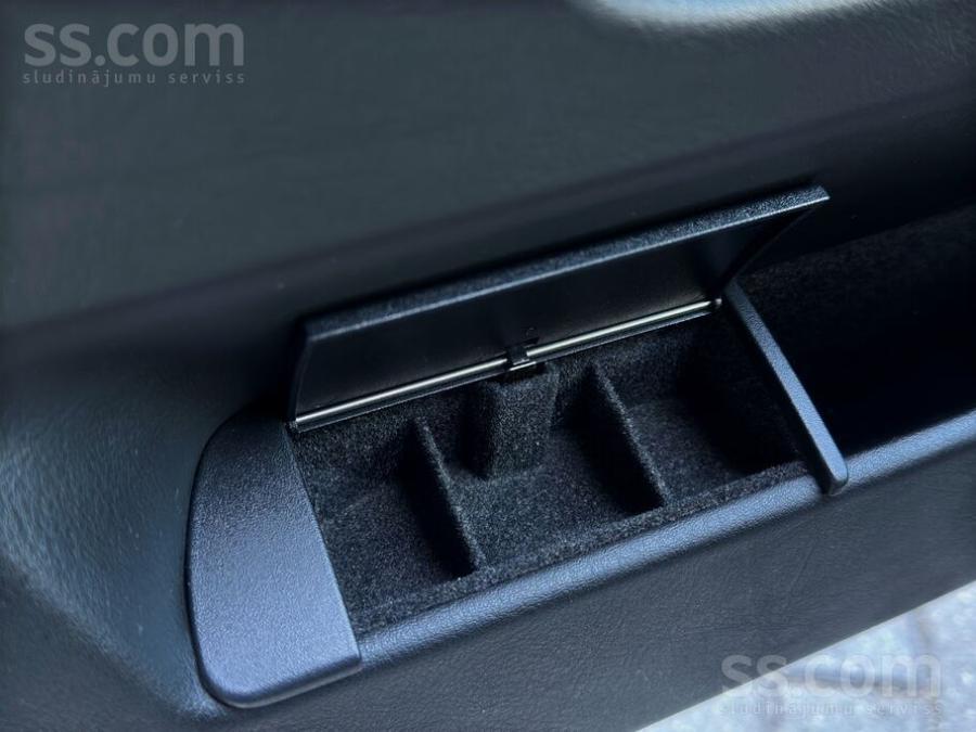 Melns BMW M3 1996 Rīga, ar dzinēja tilpumu 3.20 L un nobraukumu 57 tūkst. km par 74990 €, foto 17 vietnē AUTOMOTO.COM.LV
