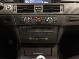 Black BMW M3 2008 in Vilnius, with an engine capacity of 4.00 L and mileage of 128 thousand km for 36500 €, photo 25 on AUTOMOTO.COM.LV