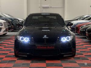 Black BMW M3 2008 in Vilnius, with an engine capacity of 4.00 L and mileage of 128 thousand km for 33000 €, photo 3 on AUTOMOTO.COM.LV