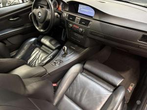 Black BMW M3 2008 in Vilnius, with an engine capacity of 4.00 L and mileage of 128 thousand km for 33000 €, photo 17 on AUTOMOTO.COM.LV