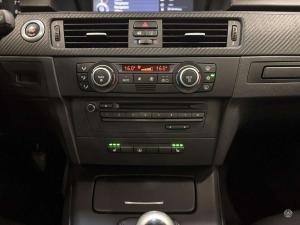 Black BMW M3 2008 in Vilnius, with an engine capacity of 4.00 L and mileage of 128 thousand km for 33000 €, photo 25 on AUTOMOTO.COM.LV