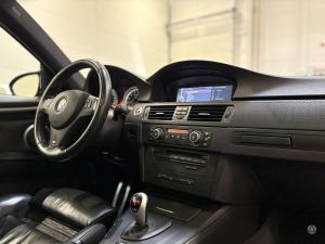 Melns BMW M3 2008 Viļņa, ar dzinēja tilpumu 4.00 L un nobraukumu 128 tūkst. km par 32790 €, foto 19 vietnē AUTOMOTO.COM.LV