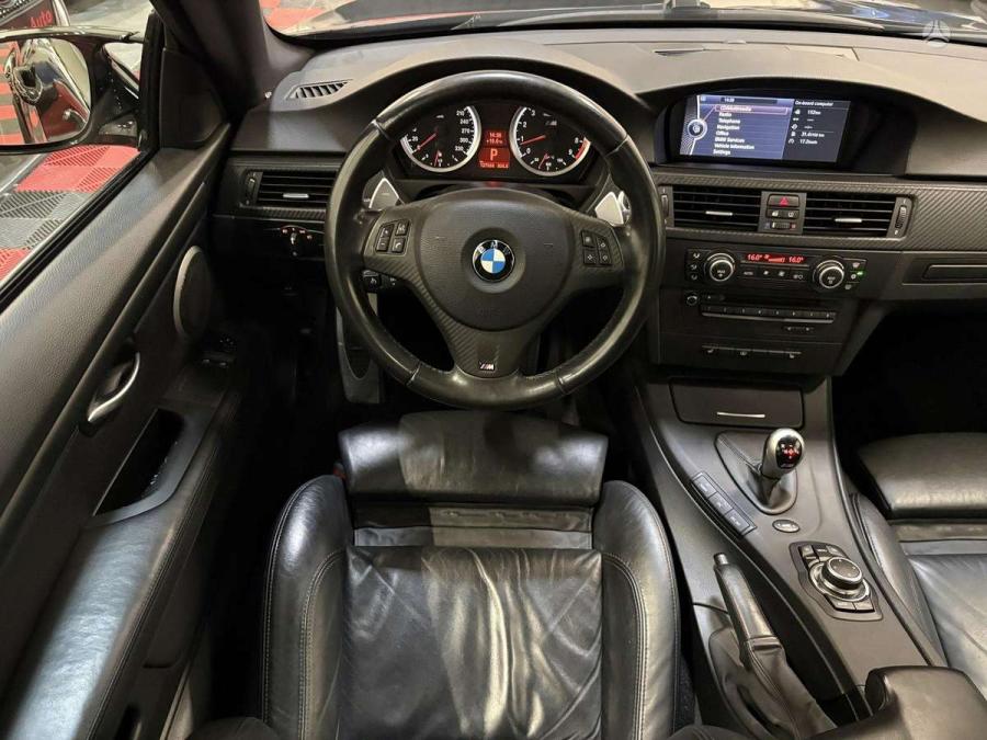 Melns BMW M3 2008 Viļņa, ar dzinēja tilpumu 4.00 L un nobraukumu 128 tūkst. km par 32790 €, foto 21 vietnē AUTOMOTO.COM.LV