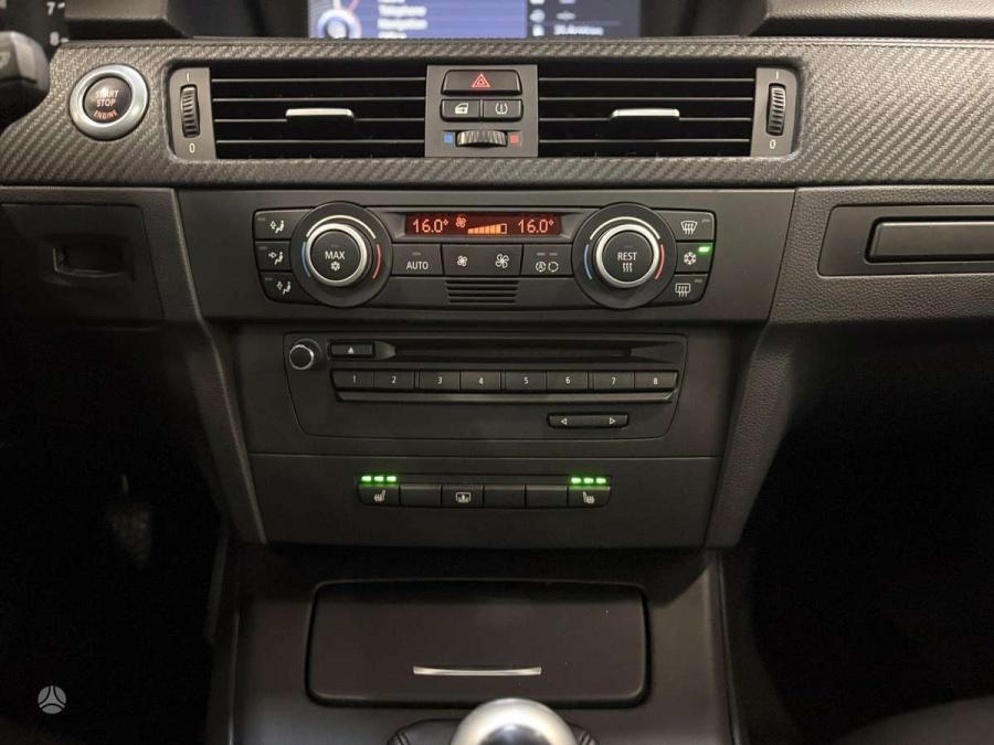 Melns BMW M3 2008 Viļņa, ar dzinēja tilpumu 4.00 L un nobraukumu 128 tūkst. km par 32790 €, foto 25 vietnē AUTOMOTO.COM.LV