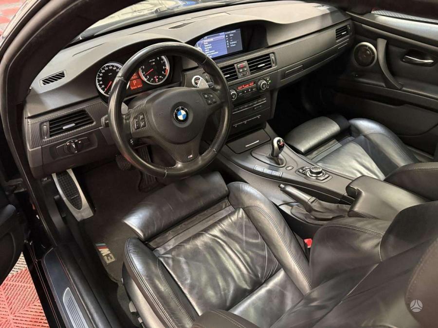 Melns BMW M3 2008 Viļņa, ar dzinēja tilpumu 4.00 L un nobraukumu 128 tūkst. km par 32790 €, foto 12 vietnē AUTOMOTO.COM.LV