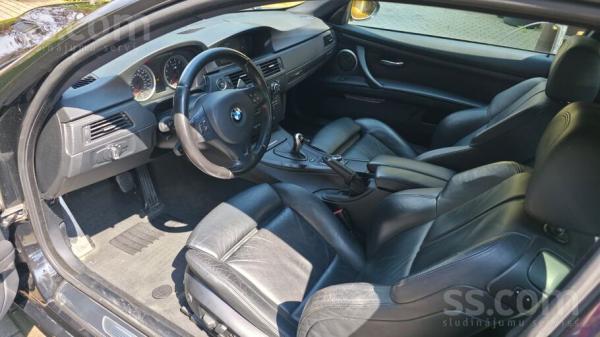 Melns BMW M3 2009 Rīga, ar dzinēja tilpumu 4.00 L un nobraukumu 210 tūkst. km par 28850 €, foto 6 vietnē AUTOMOTO.COM.LV