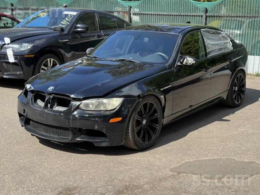 Melns BMW M3 2010 Rīga, ar dzinēja tilpumu 4.00 L un nobraukumu 215 tūkst. km par 20500 €, foto 7 vietnē AUTOMOTO.COM.LV