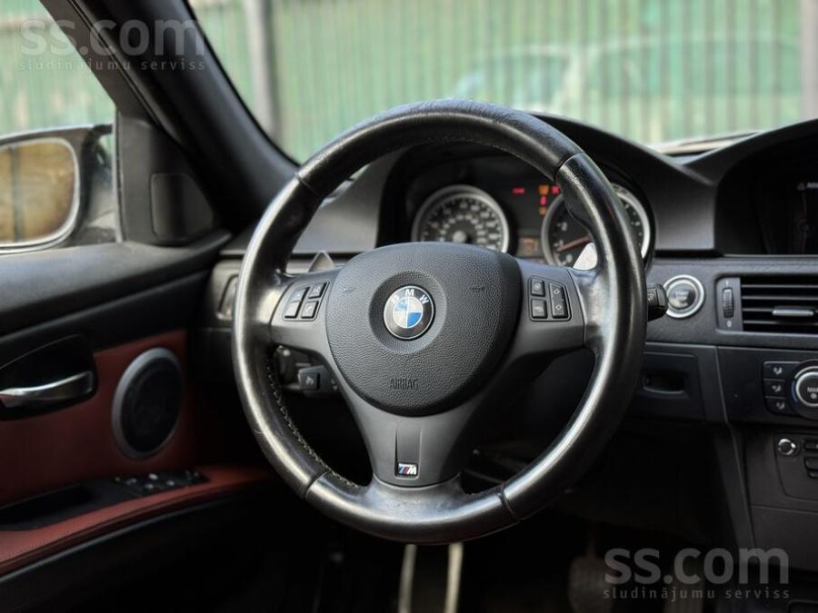 Melns BMW M3 2010 Rīga, ar dzinēja tilpumu 4.00 L un nobraukumu 215 tūkst. km par 20500 €, foto 18 vietnē AUTOMOTO.COM.LV