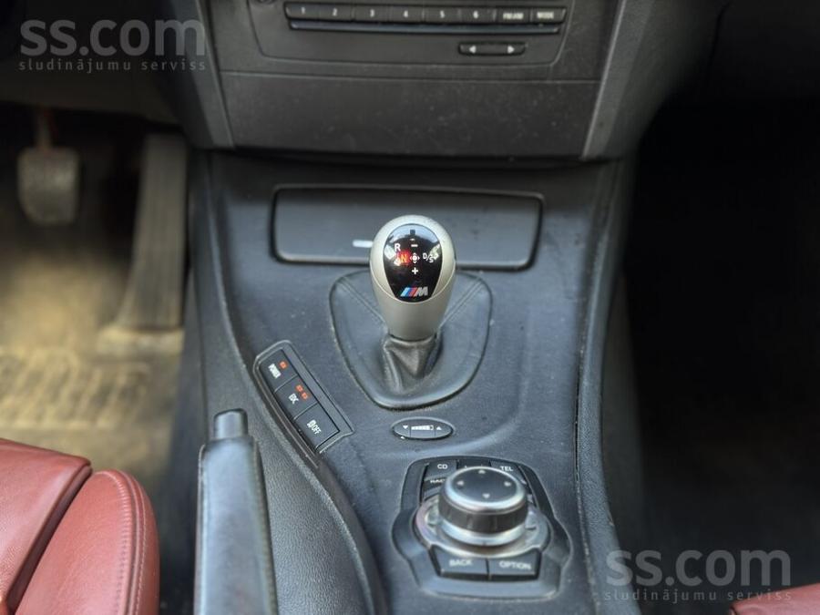 Melns BMW M3 2010 Rīga, ar dzinēja tilpumu 4.00 L un nobraukumu 215 tūkst. km par 20500 €, foto 23 vietnē AUTOMOTO.COM.LV
