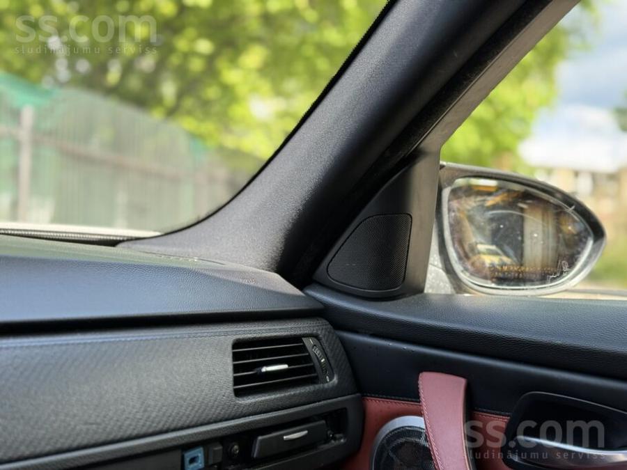 Melns BMW M3 2010 Rīga, ar dzinēja tilpumu 4.00 L un nobraukumu 215 tūkst. km par 20500 €, foto 28 vietnē AUTOMOTO.COM.LV