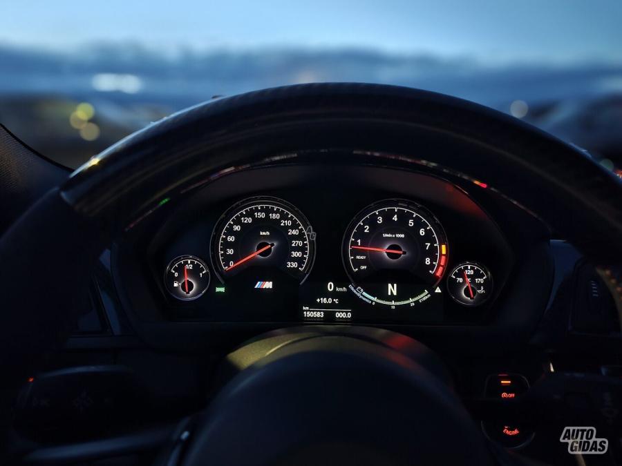 Melns BMW M3 2016 Kauņa, ar dzinēja tilpumu 3.00 L un nobraukumu 151 tūkst. km par 40000 €, foto 24 vietnē AUTOMOTO.COM.LV