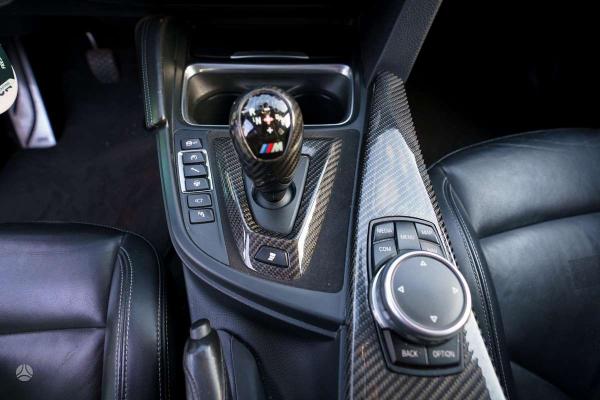 Black BMW M3 2017 in Vilnius, with an engine capacity of 2.98 L and mileage of 107 thousand km for 39500 €, photo 7 on AUTOMOTO.COM.LV
