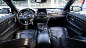 Black BMW M3 2017 in Vilnius, with an engine capacity of 2.98 L and mileage of 107 thousand km for 39500 €, photo 9 on AUTOMOTO.COM.LV