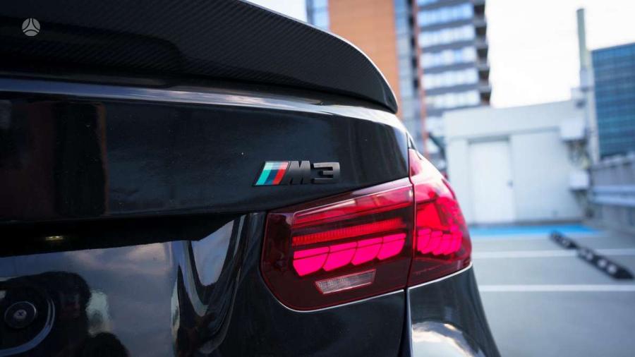 Black BMW M3 2017 in Vilnius, with an engine capacity of 2.98 L and mileage of 107 thousand km for 39500 €, photo 10 on AUTOMOTO.COM.LV