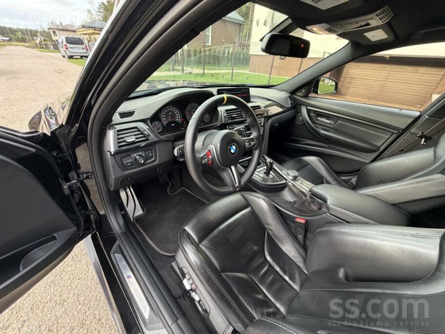 Black BMW M3 2018 in Riga, with an engine capacity of 3.00 L and mileage of 0 thousand km for 38990 €, photo 14 on AUTOMOTO.COM.LV