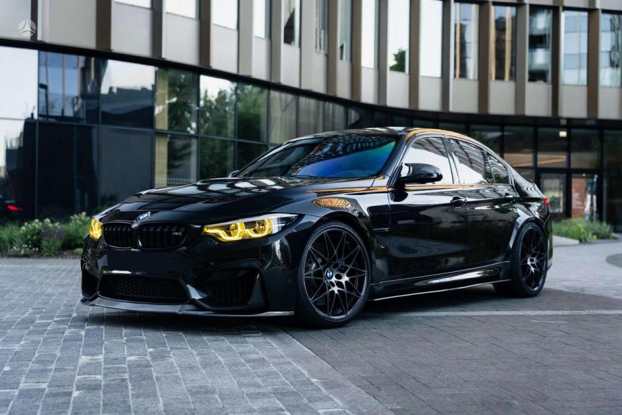 Black BMW M3 2018 in Vilnius, with an engine capacity of 2.98 L and mileage of 114 thousand km for 45990 €, photo 1 on AUTOMOTO.COM.LV