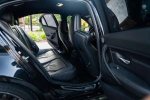 Black BMW M3 2018 in Vilnius, with an engine capacity of 2.98 L and mileage of 114 thousand km for 45990 €, photo 30 on AUTOMOTO.COM.LV