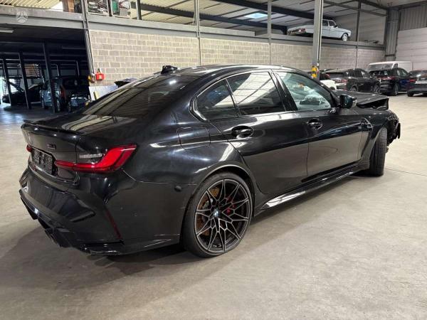 Melns BMW M3 2022 Panevēža, ar dzinēja tilpumu 2.99 L un nobraukumu 63 tūkst. km par 33000 €, foto 4 vietnē AUTOMOTO.COM.LV
