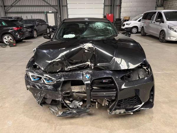 Melns BMW M3 2022 Panevēža, ar dzinēja tilpumu 2.99 L un nobraukumu 63 tūkst. km par 33000 €, foto 9 vietnē AUTOMOTO.COM.LV