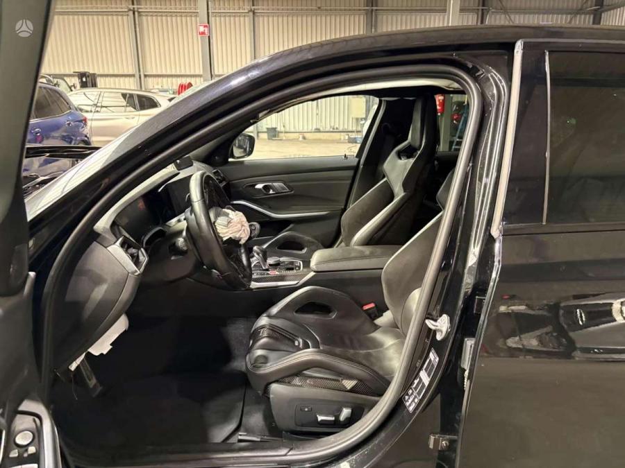 Melns BMW M3 2022 Panevēža, ar dzinēja tilpumu 2.99 L un nobraukumu 63 tūkst. km par 33000 €, foto 15 vietnē AUTOMOTO.COM.LV