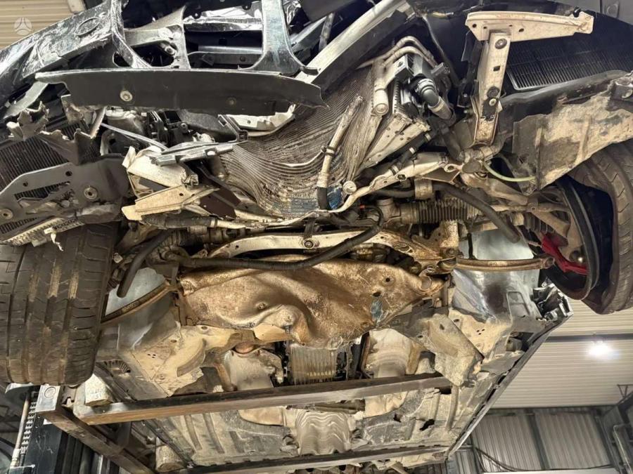 Melns BMW M3 2022 Panevēža, ar dzinēja tilpumu 2.99 L un nobraukumu 63 tūkst. km par 33000 €, foto 34 vietnē AUTOMOTO.COM.LV