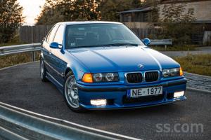 Zils BMW M3 1998 Daugavpils, ar dzinēja tilpumu 3.20 L un nobraukumu 319 tūkst. km par 23600 €, foto  vietnē AUTOMOTO.COM.LV