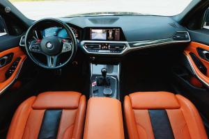 Blue BMW M3 2021 in Panevezys, with an engine capacity of 2.99 L and mileage of 87 thousand km for 52500 €, photo 18 on AUTOMOTO.COM.LV
