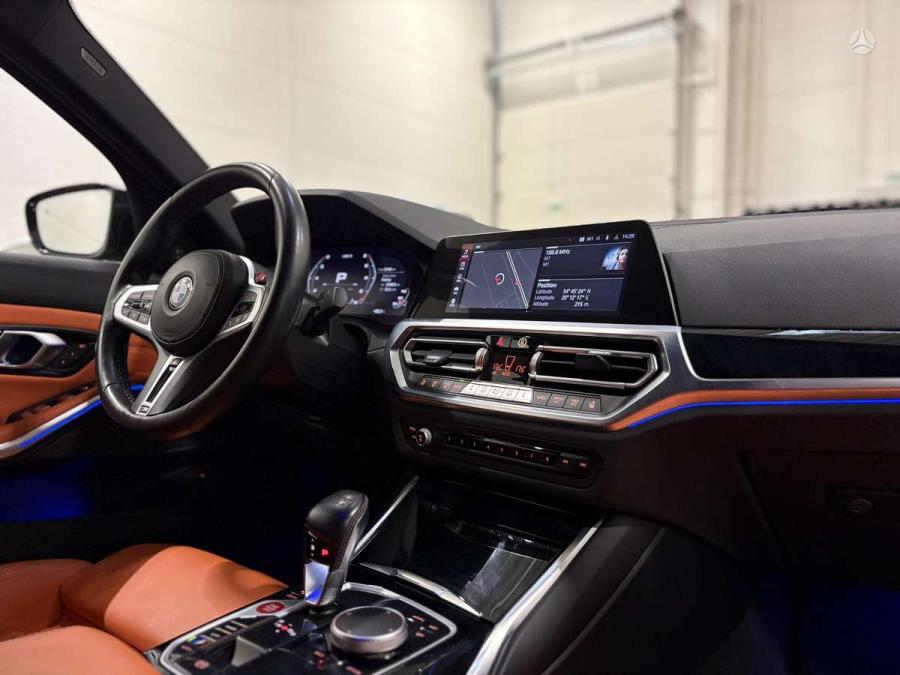 Green BMW M3 2021 in Vilnius, with an engine capacity of 2.99 L and mileage of 26 thousand km for 62000 €, photo 20 on AUTOMOTO.COM.LV