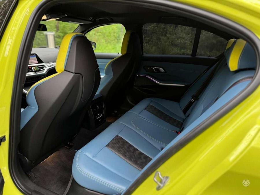 Green BMW M3 2022 in Vilnius, with an engine capacity of 2.99 L and mileage of 28 thousand km for 67500 €, photo 12 on AUTOMOTO.COM.LV