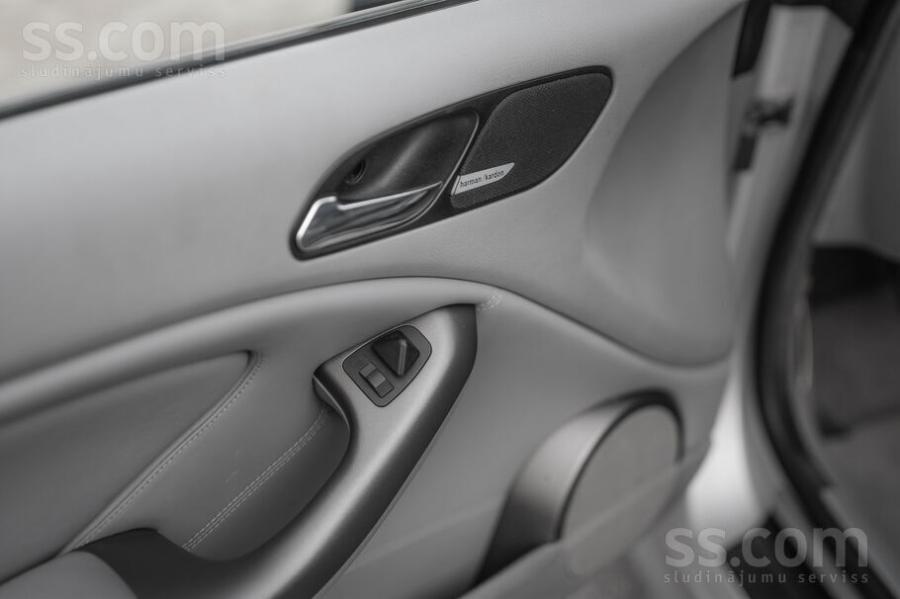 Pelēks BMW M3 2002 Rīga, ar dzinēja tilpumu 3.20 L un nobraukumu 185 tūkst. km par 22900 €, foto 16 vietnē AUTOMOTO.COM.LV