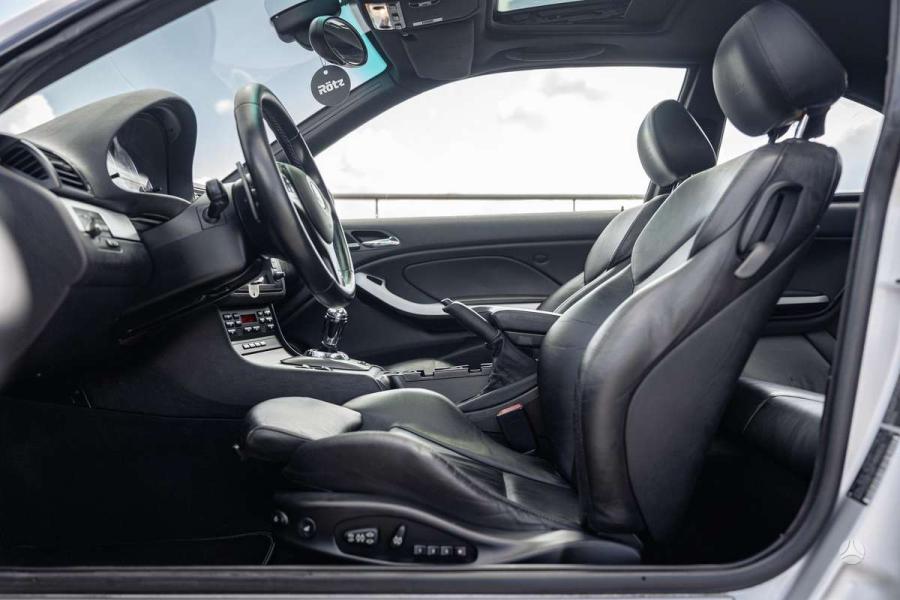Pelēks BMW M3 2003 Viļņa, ar dzinēja tilpumu 3.25 L un nobraukumu 165 tūkst. km par 22000 €, foto 15 vietnē AUTOMOTO.COM.LV
