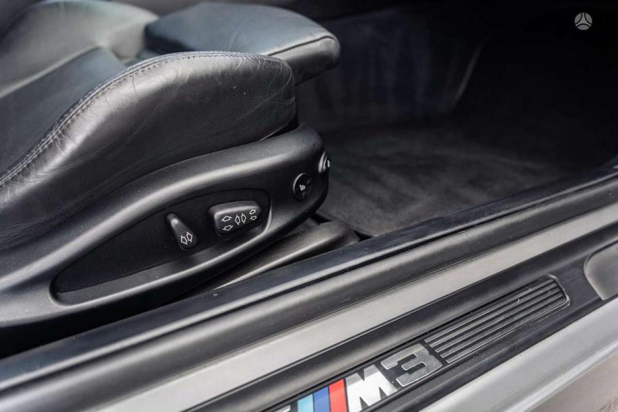 Pelēks BMW M3 2003 Viļņa, ar dzinēja tilpumu 3.25 L un nobraukumu 165 tūkst. km par 22000 €, foto 20 vietnē AUTOMOTO.COM.LV