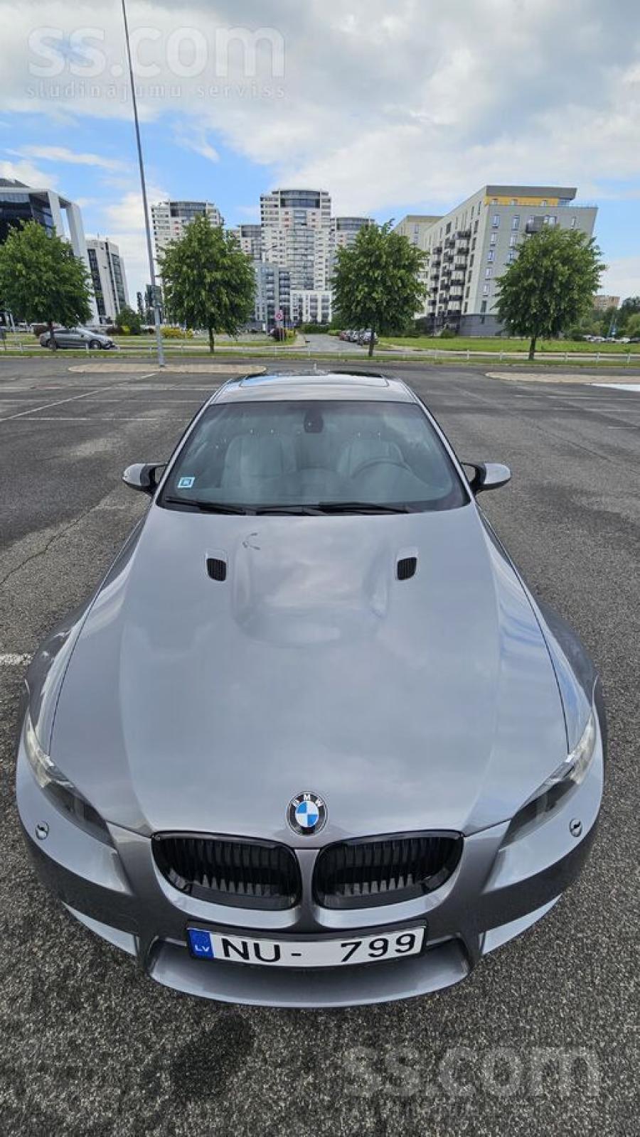 Pelēks BMW M3 2010 Rīga, ar dzinēja tilpumu 4.00 L un nobraukumu 186 tūkst. km par 32000 €, foto 6 vietnē AUTOMOTO.COM.LV
