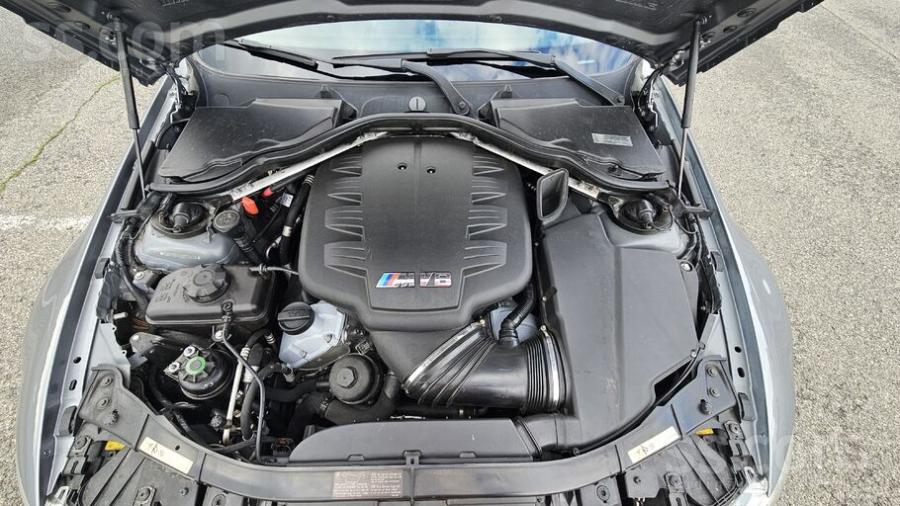 Pelēks BMW M3 2010 Rīga, ar dzinēja tilpumu 4.00 L un nobraukumu 186 tūkst. km par 32000 €, foto 12 vietnē AUTOMOTO.COM.LV